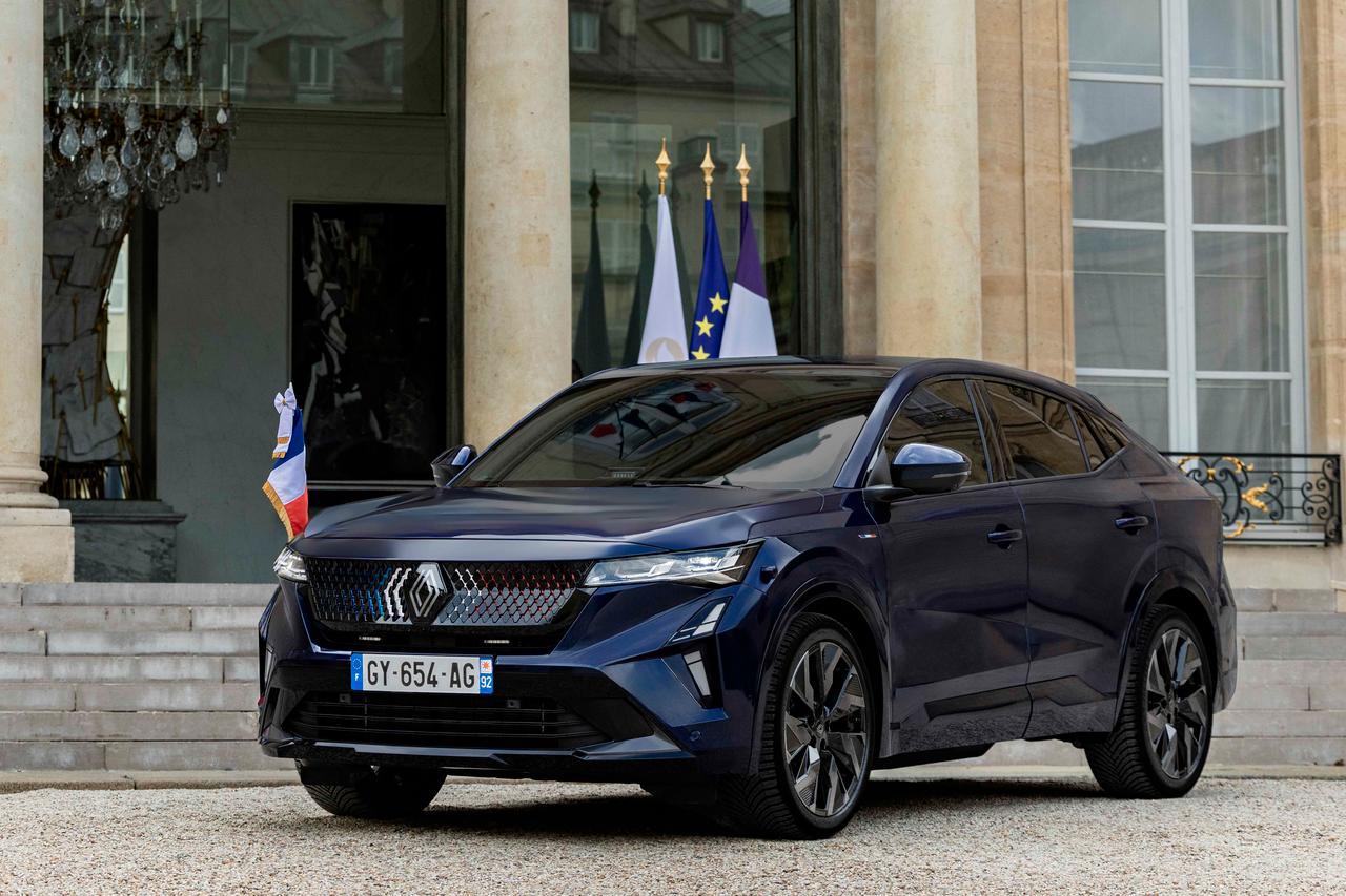 Diaporama et photos - Un Renault Rafale présidentiel pour Emmanuel ...