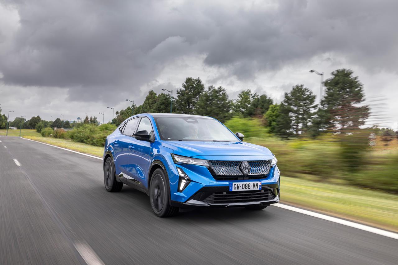 Nouvelle baisse de régime pour les constructeurs automobiles au premier semestre 2024