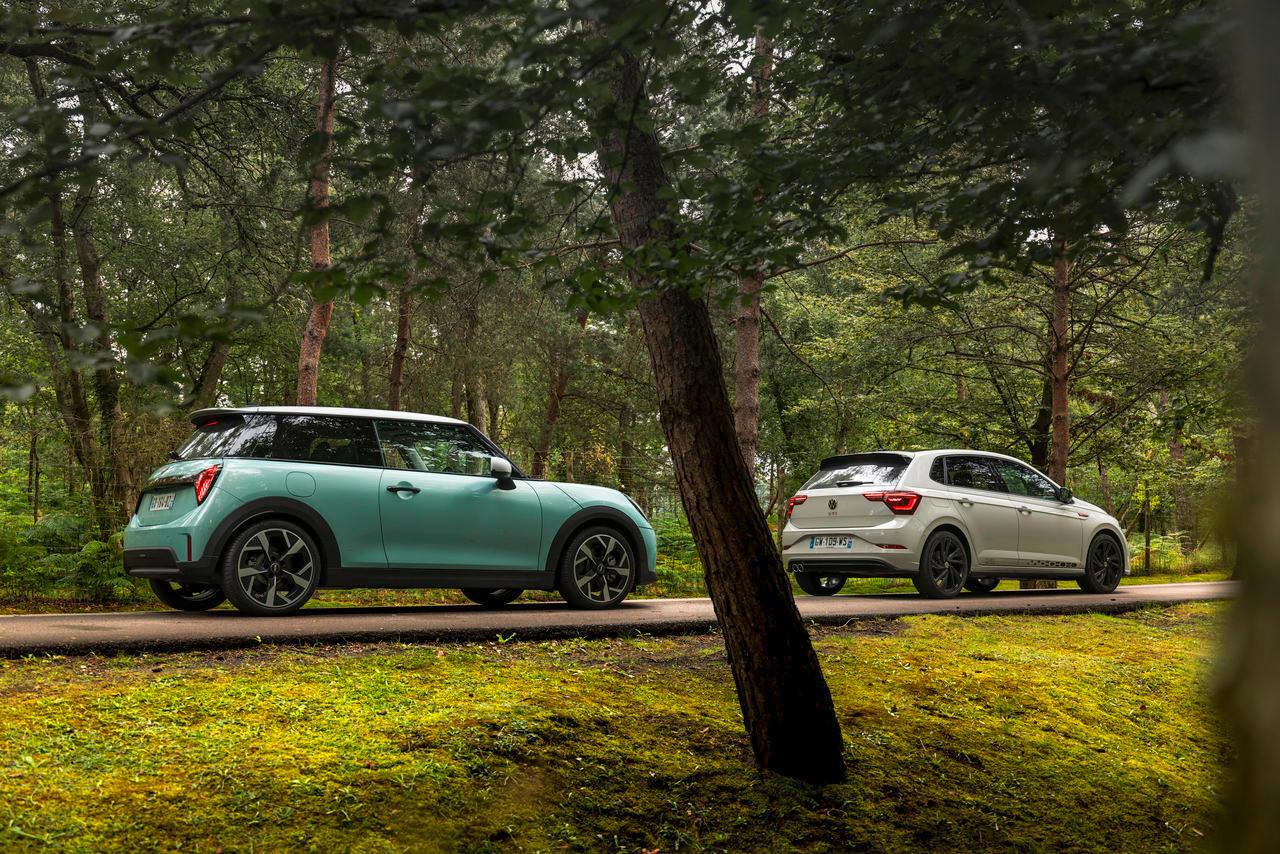 Photo 2 - Moteur Mini Cooper S vs Volkswagen Polo GTI - Essai Mini ...