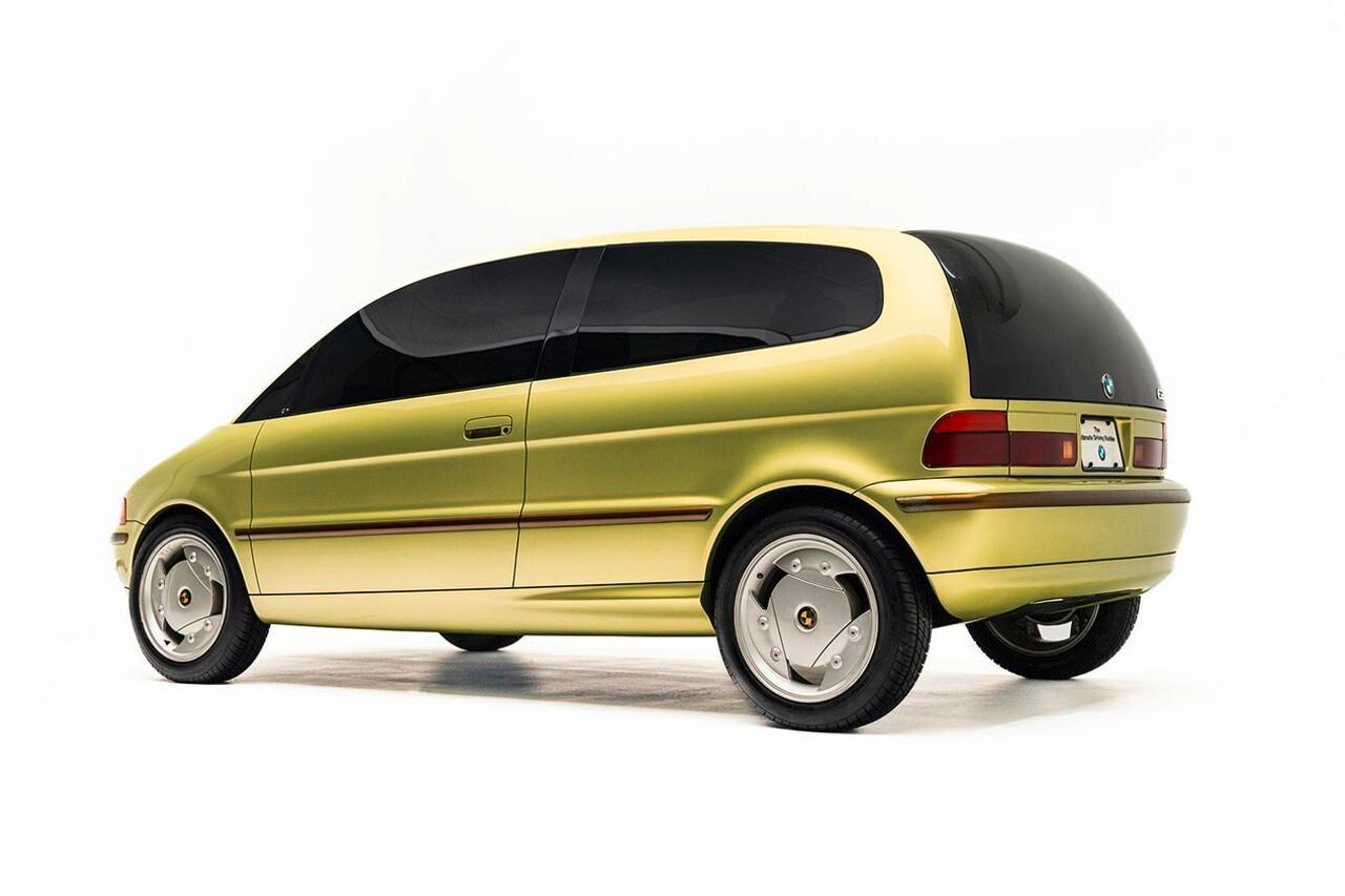 Photo 2 - La silhouette du concept était peu commune à l'époque ...