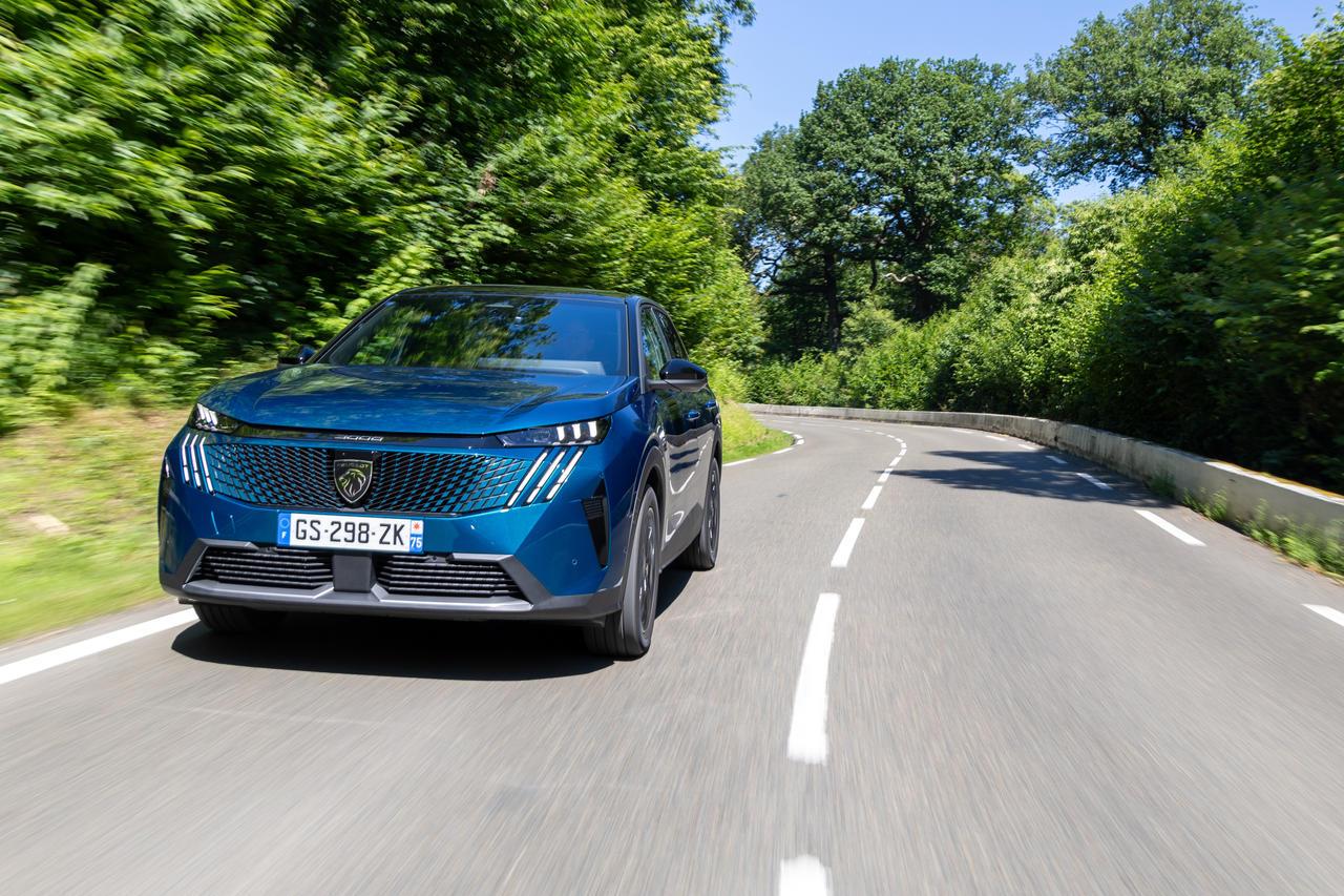 Essai Peugeot 3008 Hybrid 136 (2024). Plus réaliste en essence