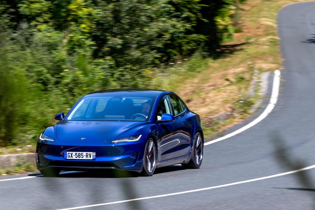 Essai Tesla Model 3 Performance (2024) : encore plus forte