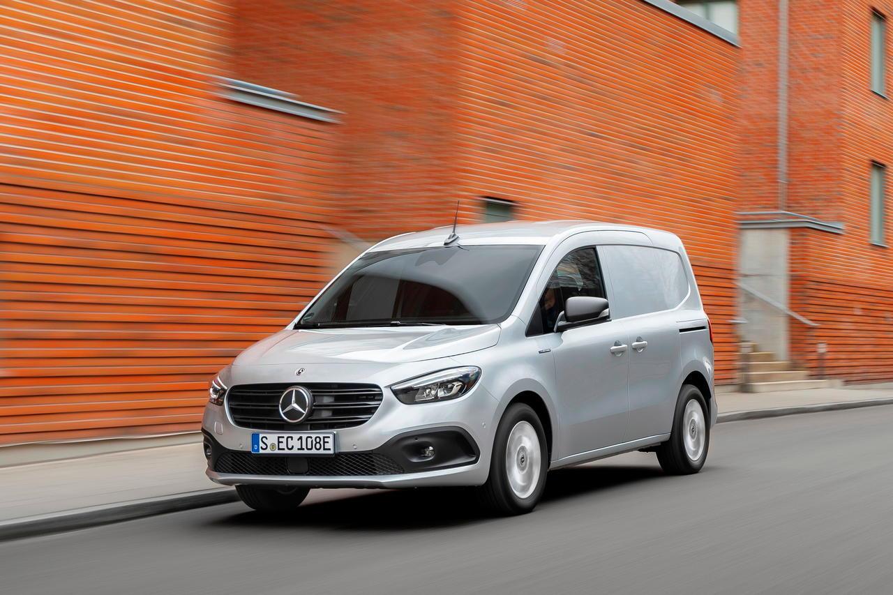 Photo 17 - N°16 : Mercedes Citan / Classe T - 25 753 uités - Industrie. Les 30 voitures les plus ...