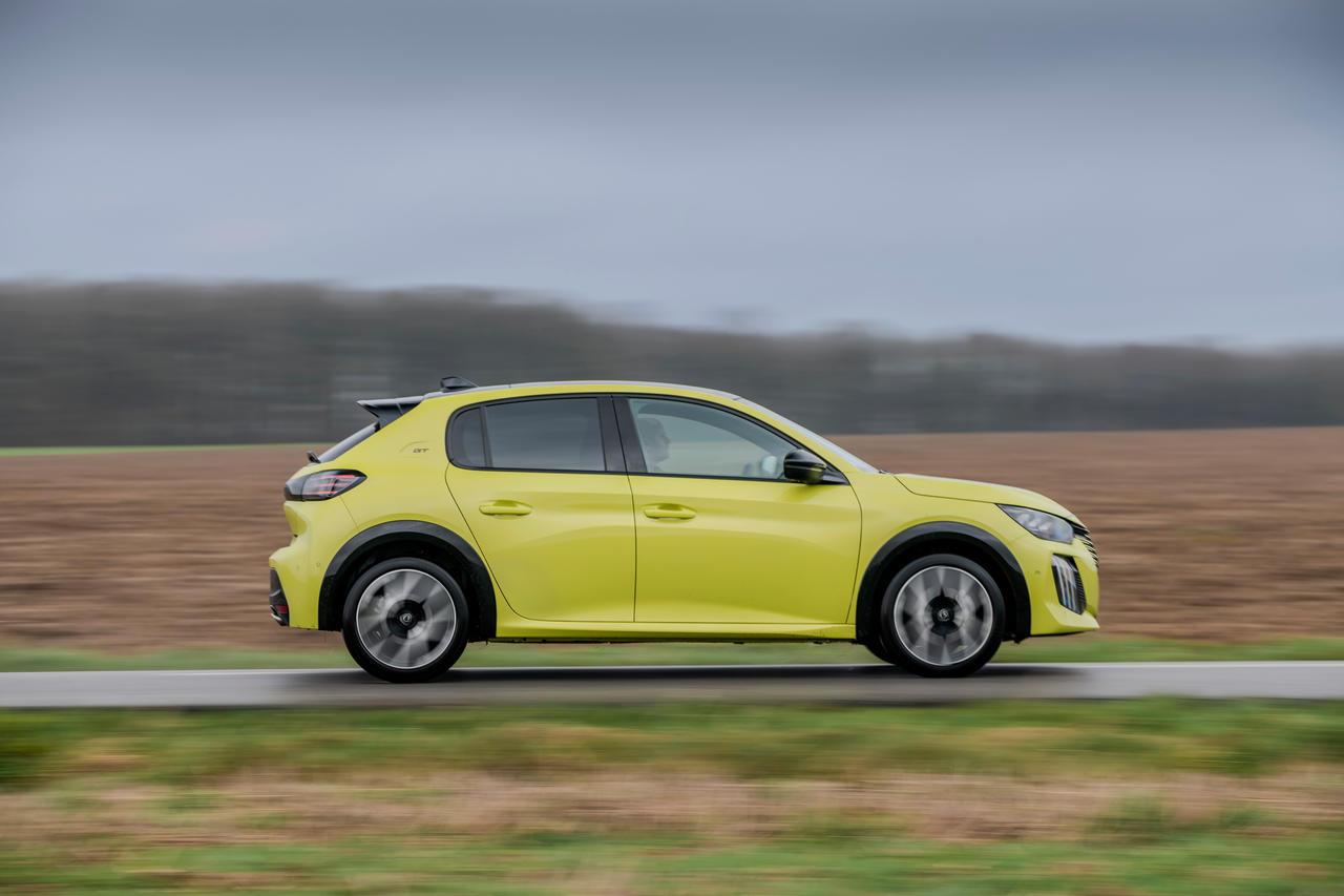 Diaporama et photos - Prix Peugeot 208 (2024). Fin du moteur 1.2 ...