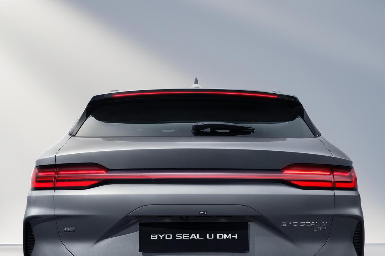 Photo 19 - BYD Seal U DM-i feux arrière - BYD Seal U DM-i (2024). Une version hybride ...