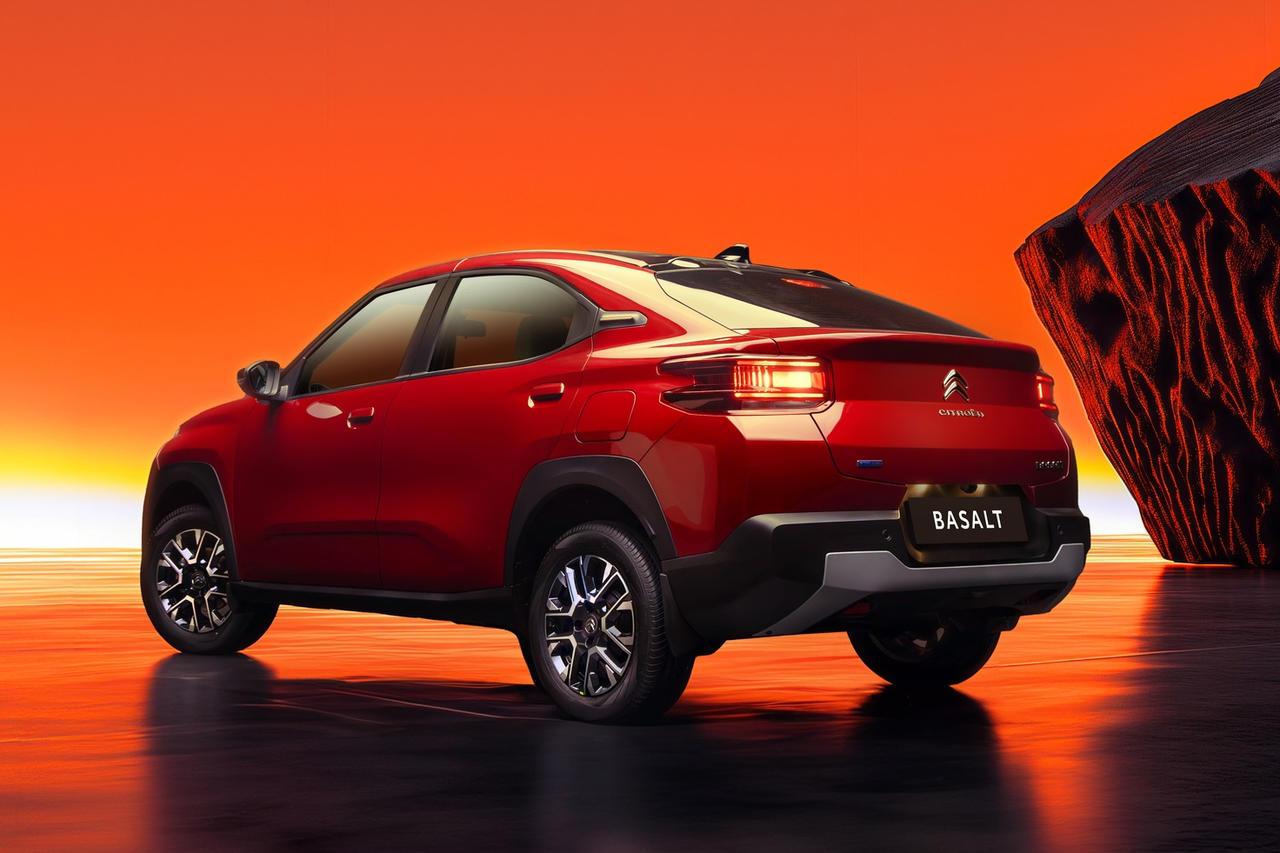 Photo 2 - citroen basalt rouge - Stellantis. Peugeot cesse de produire ...