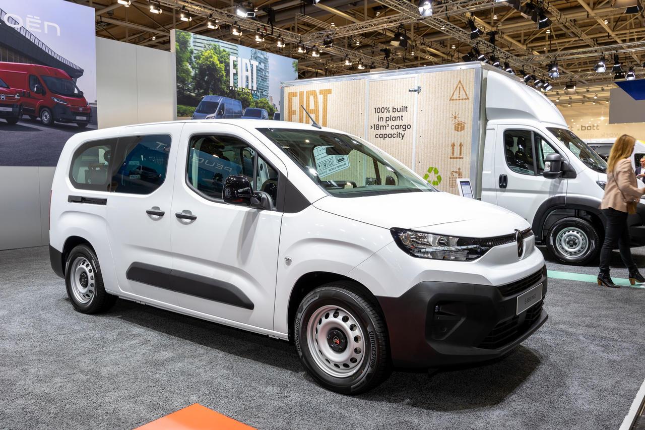 Photo 2 - Citroën E-Berlingo Stellantis Pro One - Stellantis Pro One ...