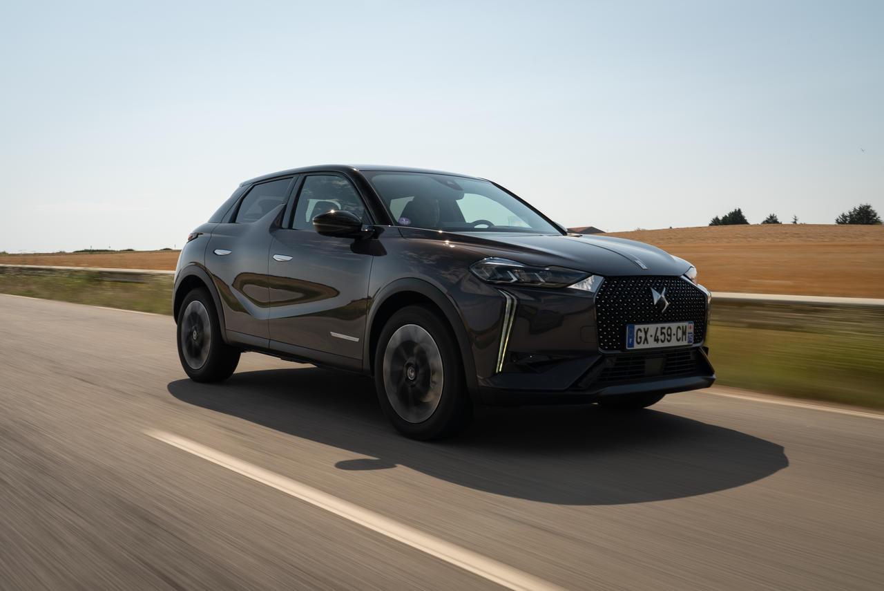 DS3 (2024). Lancement et prix des nouvelles finitions Pallas et Étoile