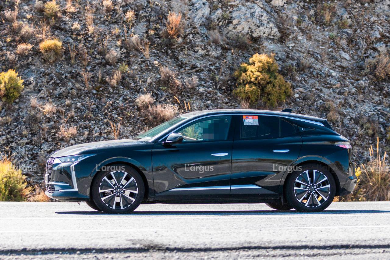 DS 4 E-Tense (2025). 450 km d'autonomie pour la compacte électrique