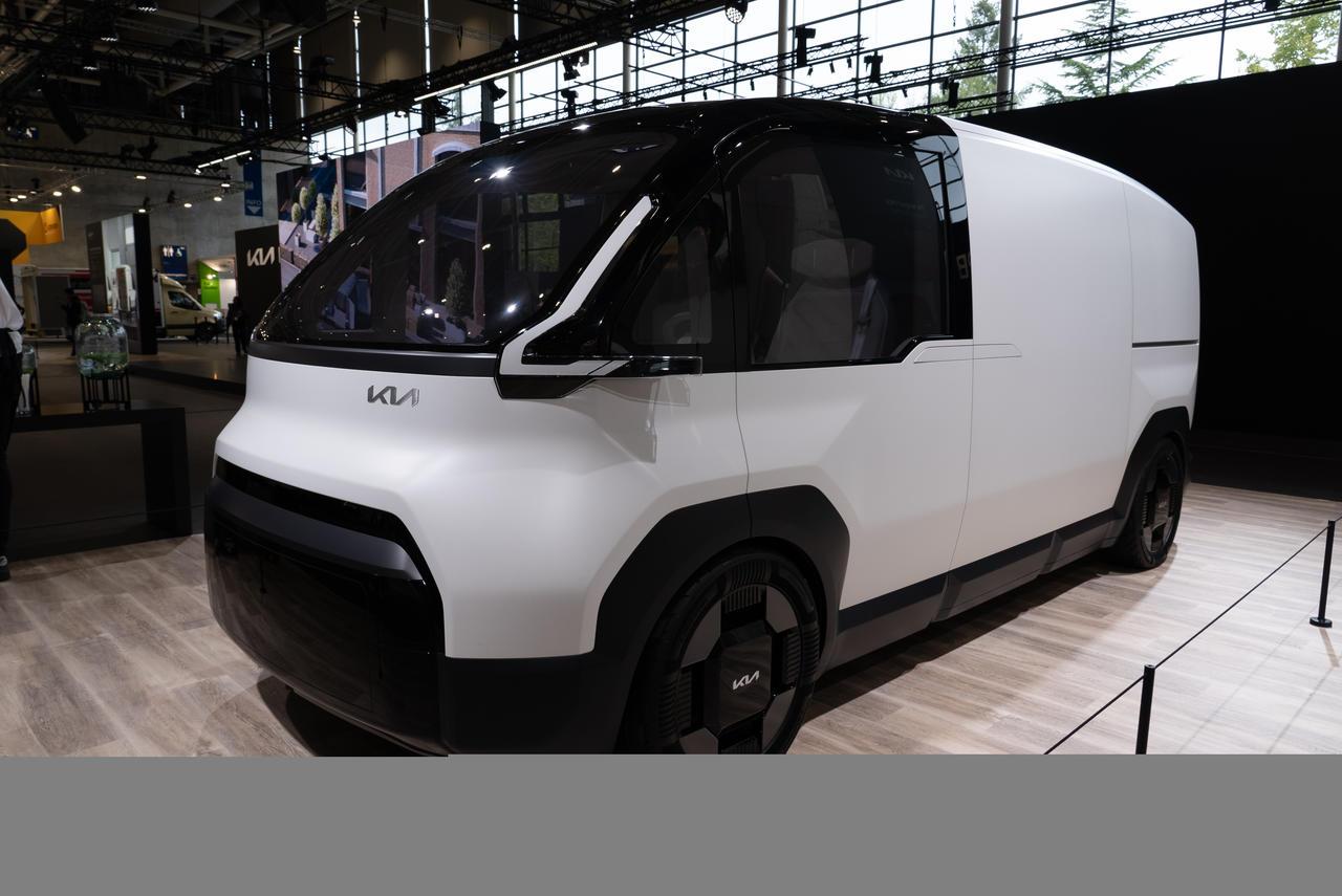 Photo 11 - Le style du Kia PV7 est très futuriste. - Kia PV5 et PV7 ...