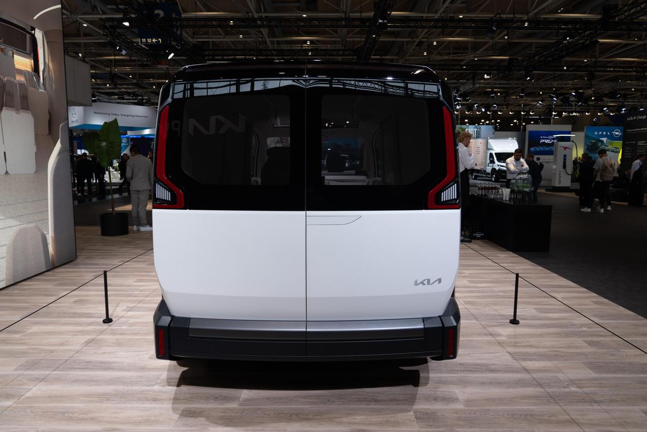 Photo 14 - Le PV7 aura aussi droit à plusieurs déclinaisons. - Kia PV5 ...