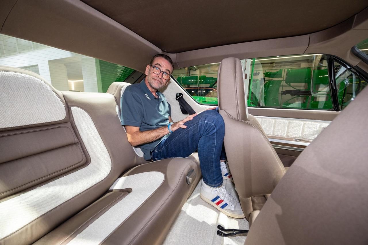 Photo 15 - A l'arrière, les places sont à réserver aux petits gabarits ...