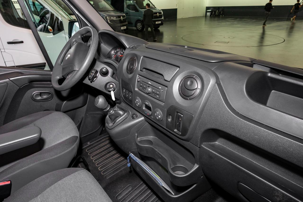 Photo 22 - A bord du Master 3, on retrouve des modules directement ...