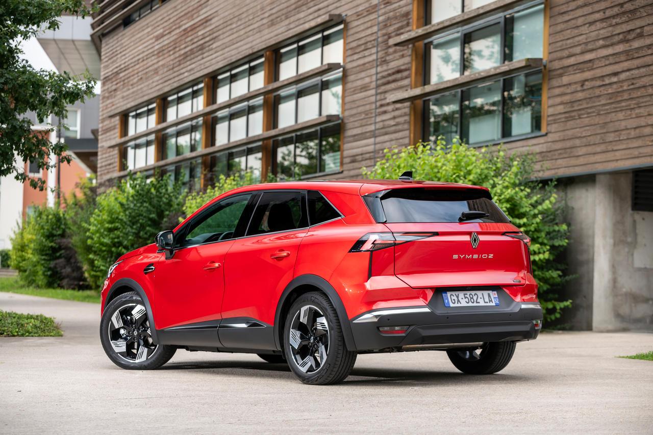 Photo 11 - Arriere Renault Symbioz rouge flamme - Essai comparatif : le ...