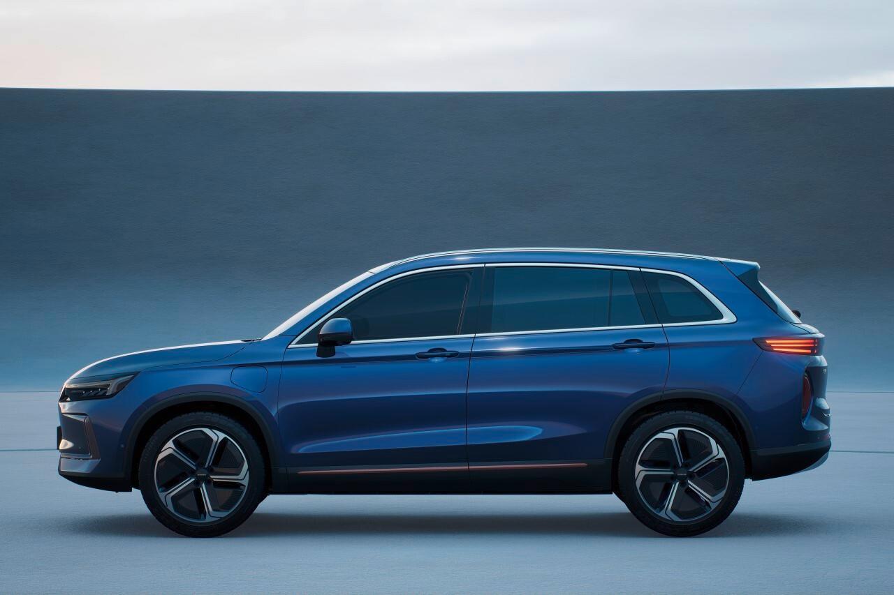 Photo 2 - Le SUV mesure 4,72 m de long. - Skyworth Model K (2024). Les ...