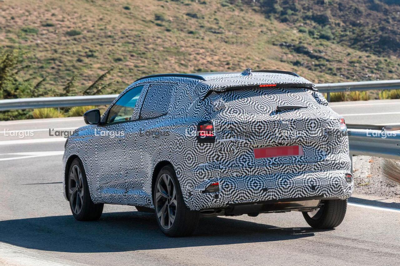 Scoop Renault Austral (2025). La version restylée bénéficiera d'un ...