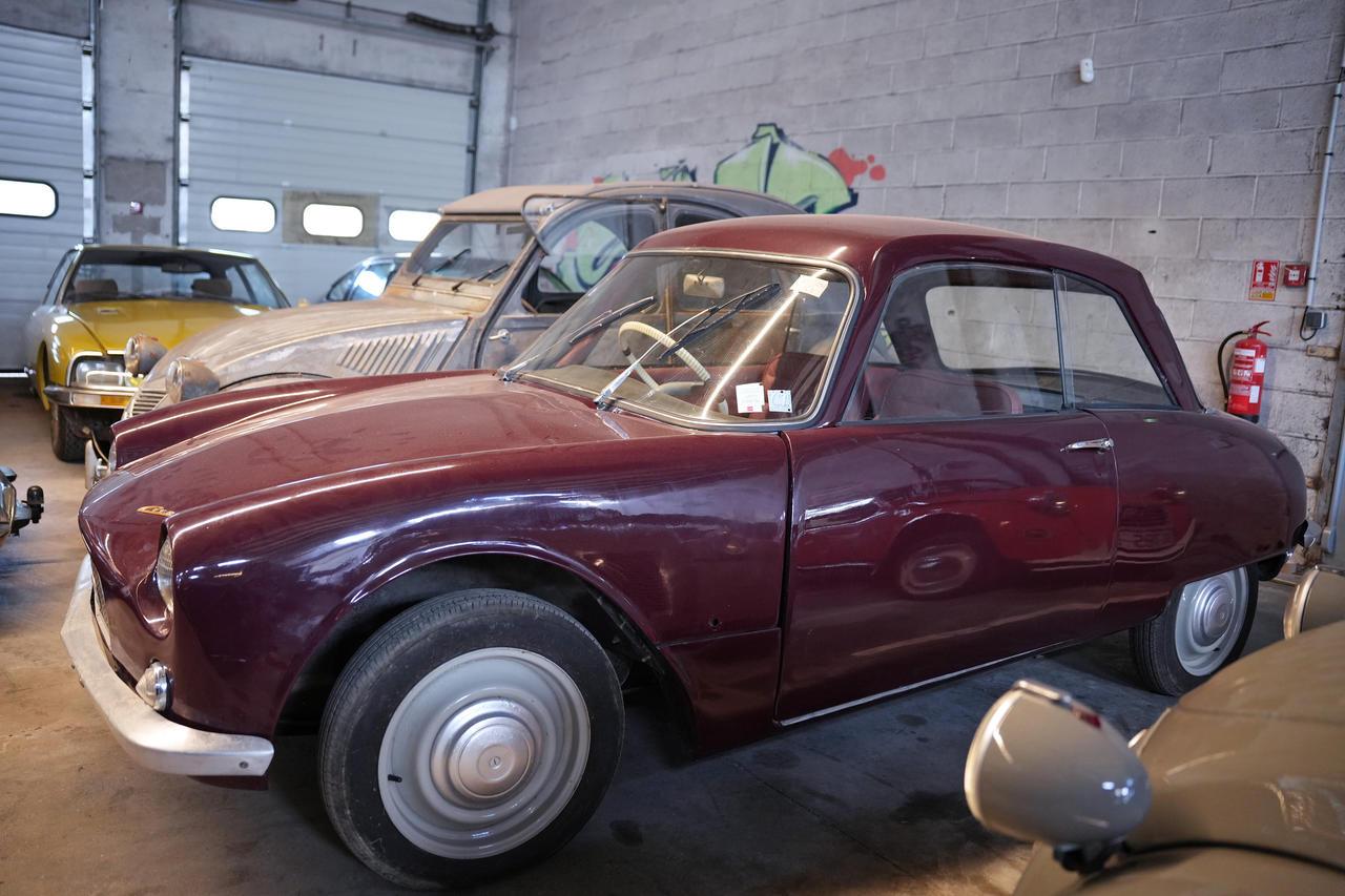 Photo 17 - Avec une production d'à peine plus de 200 exemplaires, cette ...