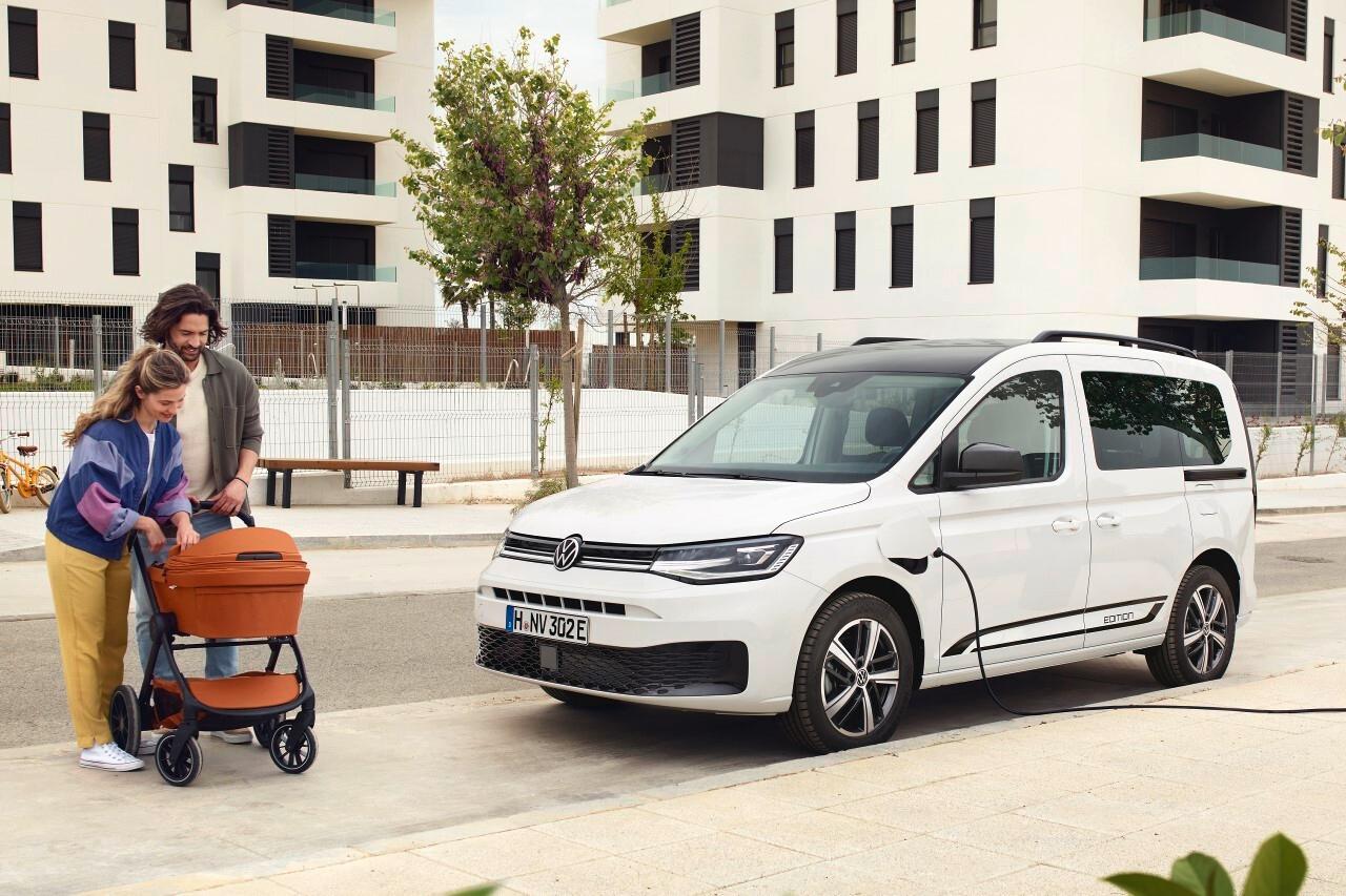 Volkswagen Caddy (2024). Ludospace et utilitaire passent à l’hybride ...
