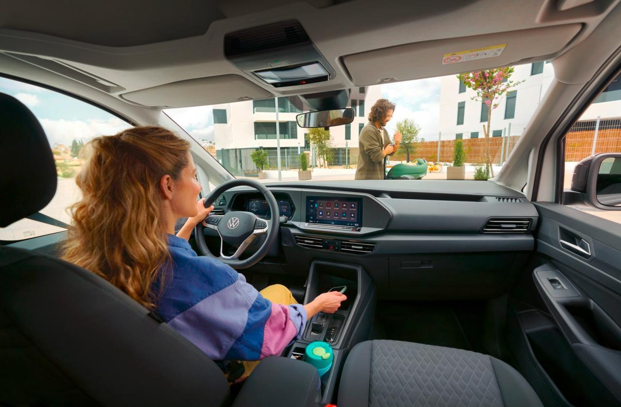 Volkswagen Caddy (2024). Ludospace et utilitaire passent à l’hybride ...