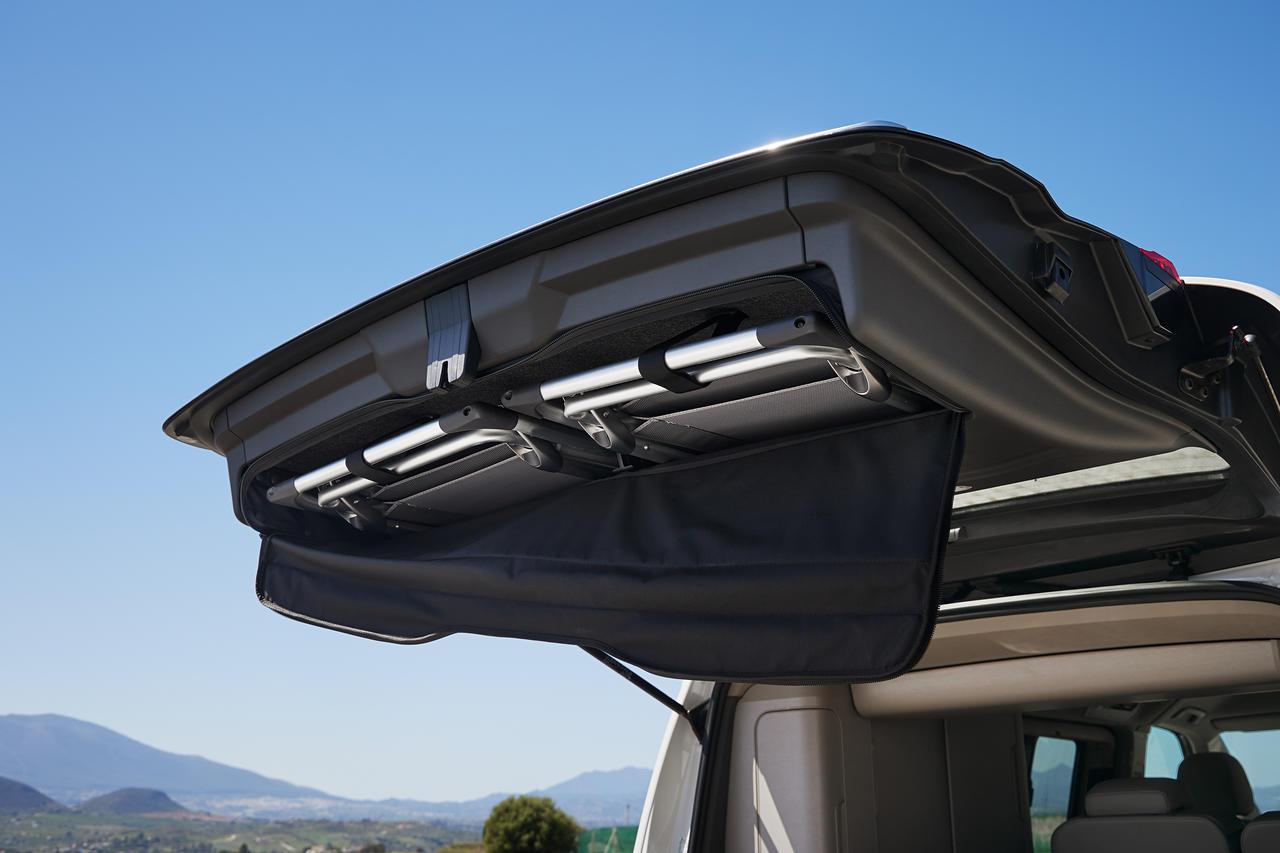 Photo 11 - Le hayon peut loger deux chaises pliantes. - Nouveau ...