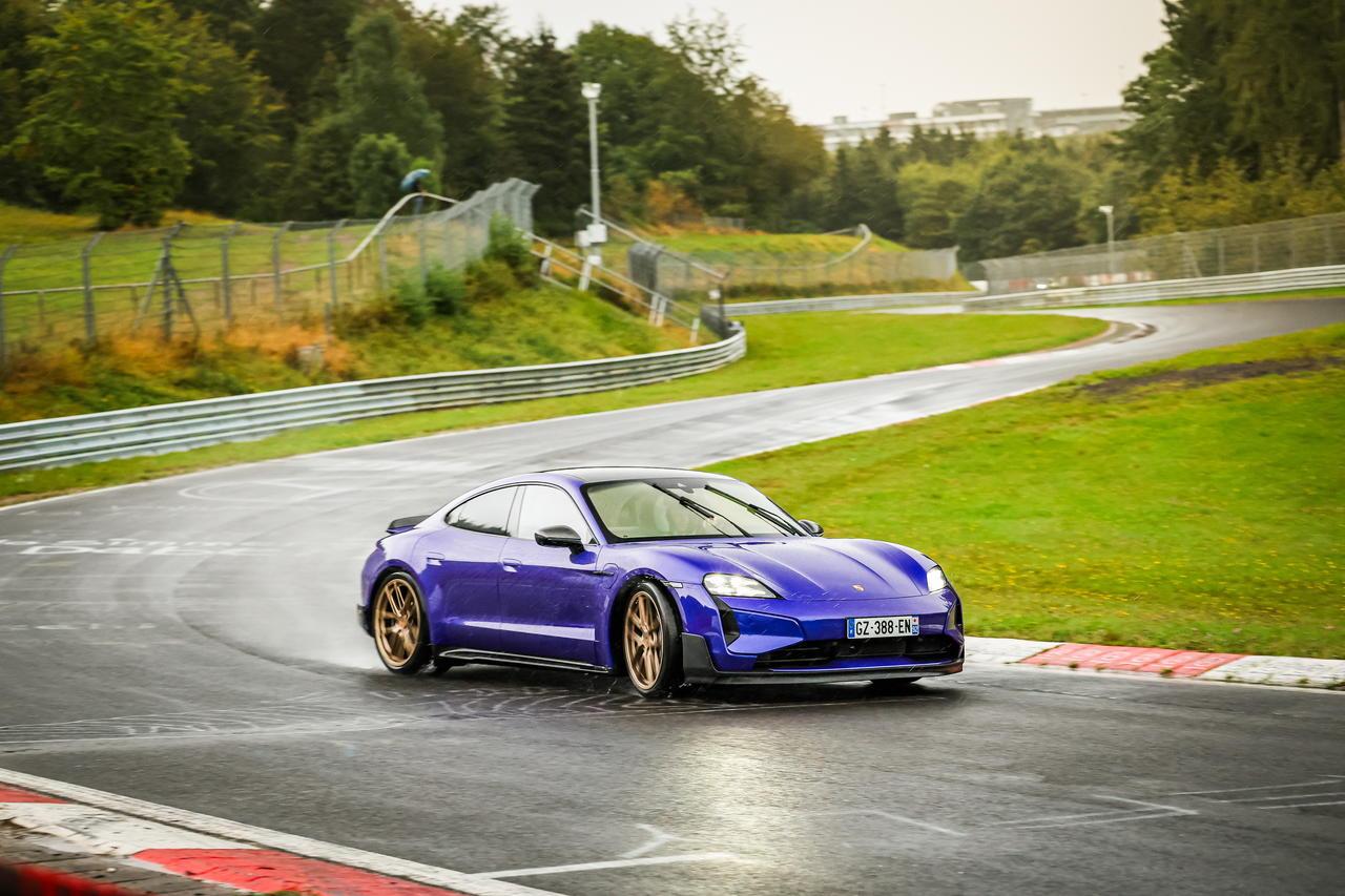 Vidéo : Porsche 911 Turbo (2016)