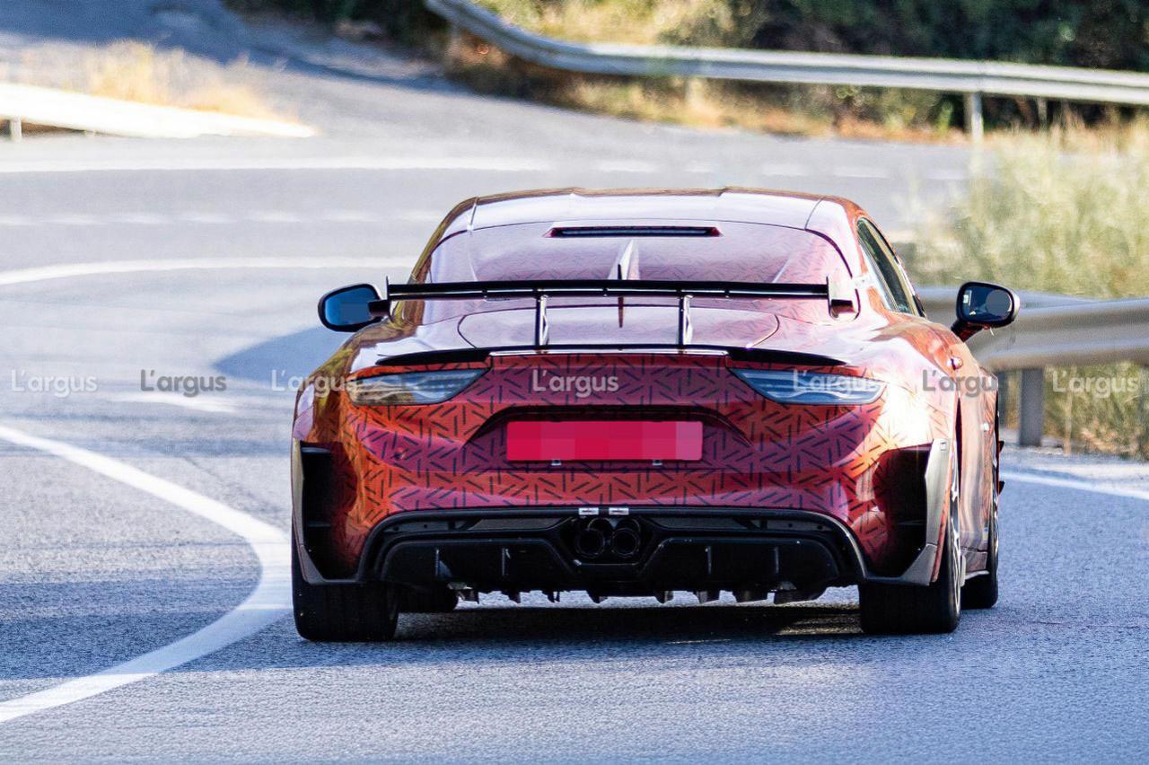 Alpine A110 R Ultime (2025). Photos, prix, date de lancement et ...