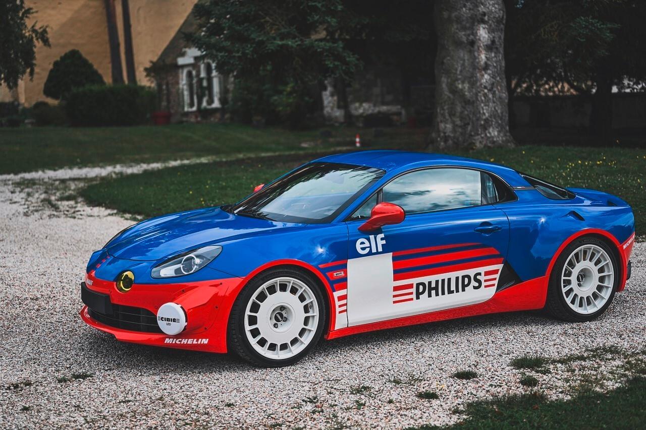 Photo 1 - Cette Alpine A110 Groupe 4 par Ravage reprend une livrée ...