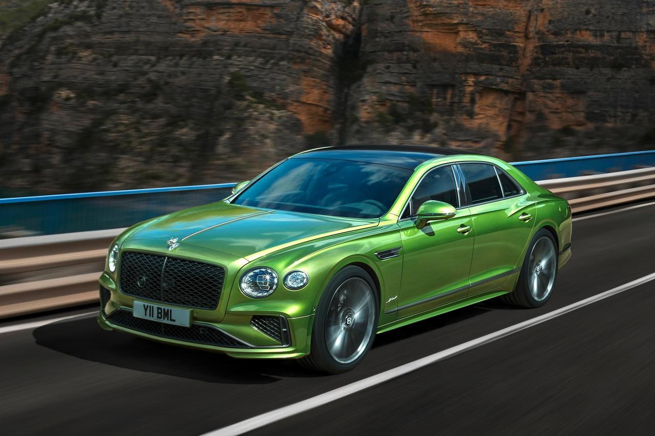 Nouvelle Bentley Flying Spur (2024). La limousine hybride rechargeable ...