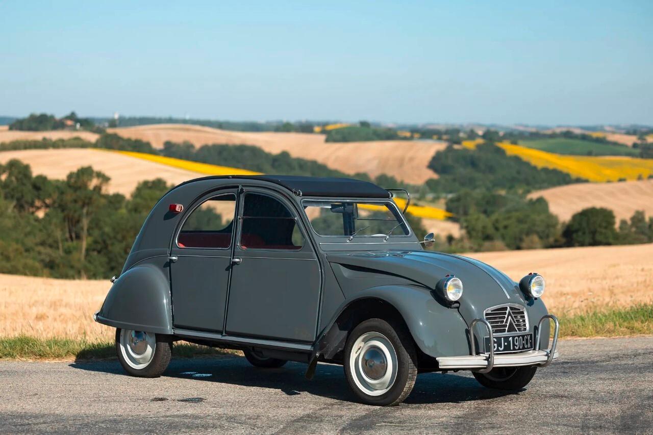 Photo 3 - Citroën 2CV (1965) : estimée entre 8 000 et 12 000 ...