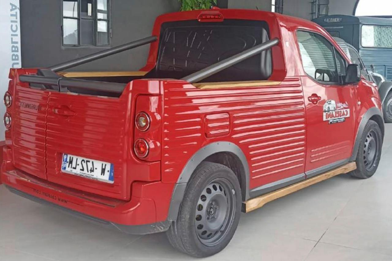 Photo 8 - La fourgonnette pick-up hérite d'un modeste moteur diesel 1.5 ...