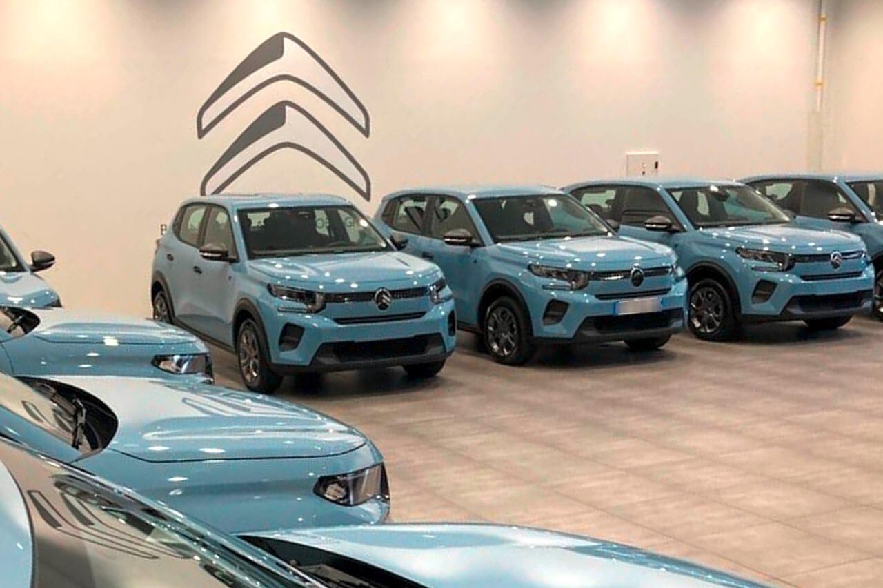Photo 1 - Les premières Citroën ë-C3 sont livrées...avec une multitude ...