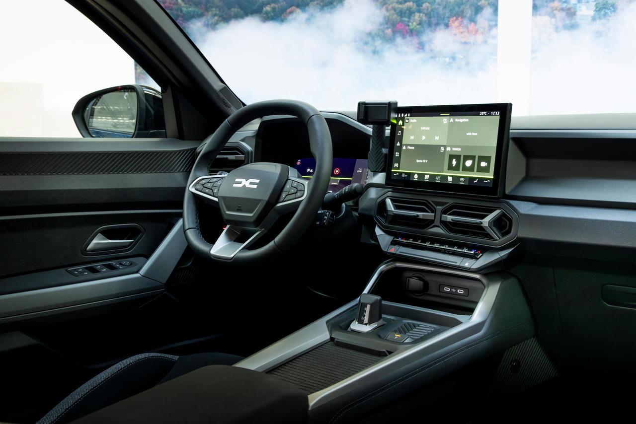 Photo 16 - dacia bigster 2025 .planche de bord - Dacia Bigster (2025). Découverte en vidéo du ...