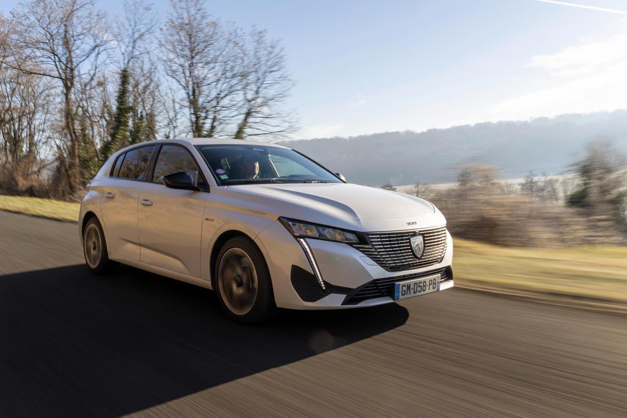 Diaporama et photos - Peugeot 308 (2025). L’hybride rechargeable de 195 ...