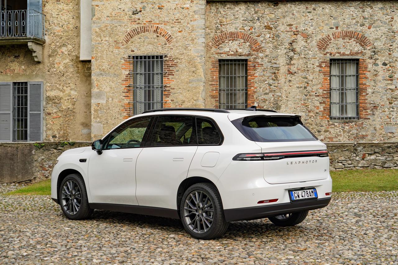 Essai Leapmotor C10 (2024). Le SUV chinois de Stellantis est-il une bonne affaire