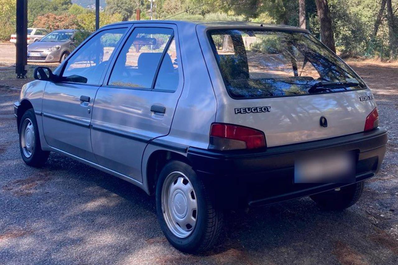 Photo 2 - La citadine est proposée à la vente sur leboncoin au tarif de ...