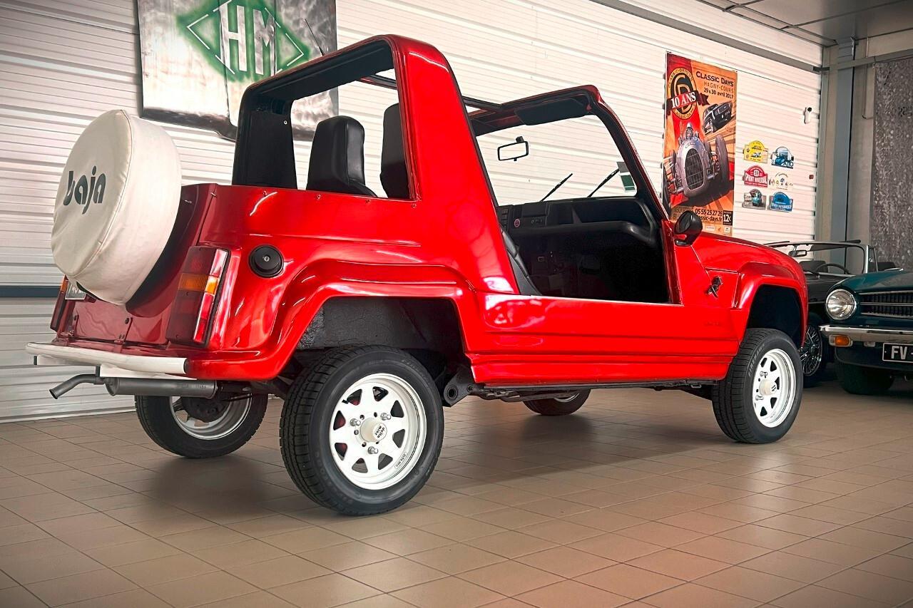 Photo 4 - L'empattement est raccourci et la garde au sol surélevée ...