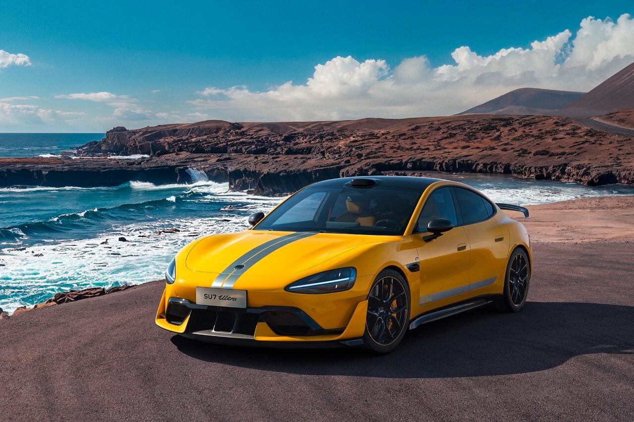 Photo 2 - La SU7 Ultra est la version sportive de la berline électrique Xiaomi SU7. - Xiaomi SU7 ...