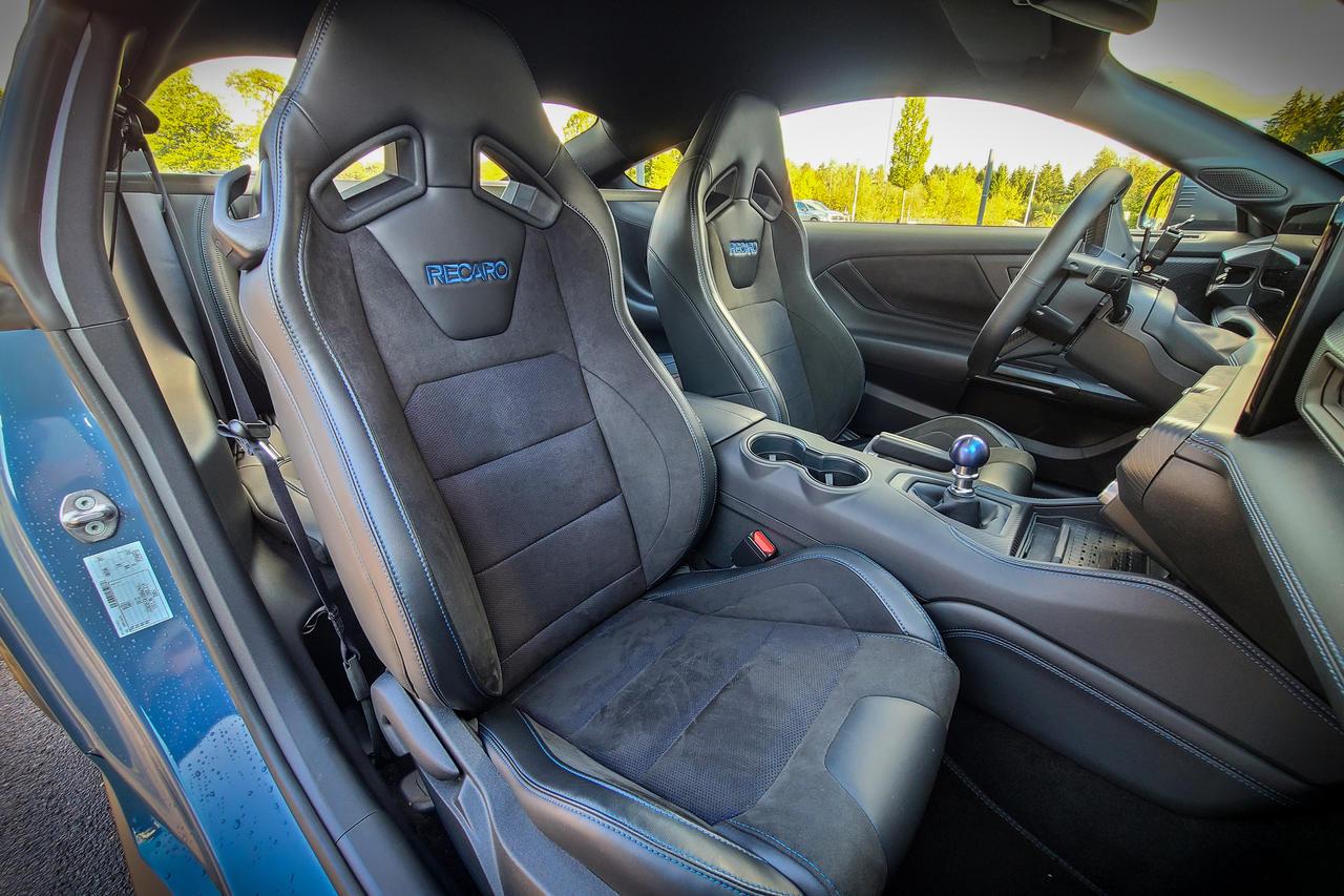 Photo 7 - Sièges Recaro Mustang Dark Horse - Essai extrême : la Ford ...