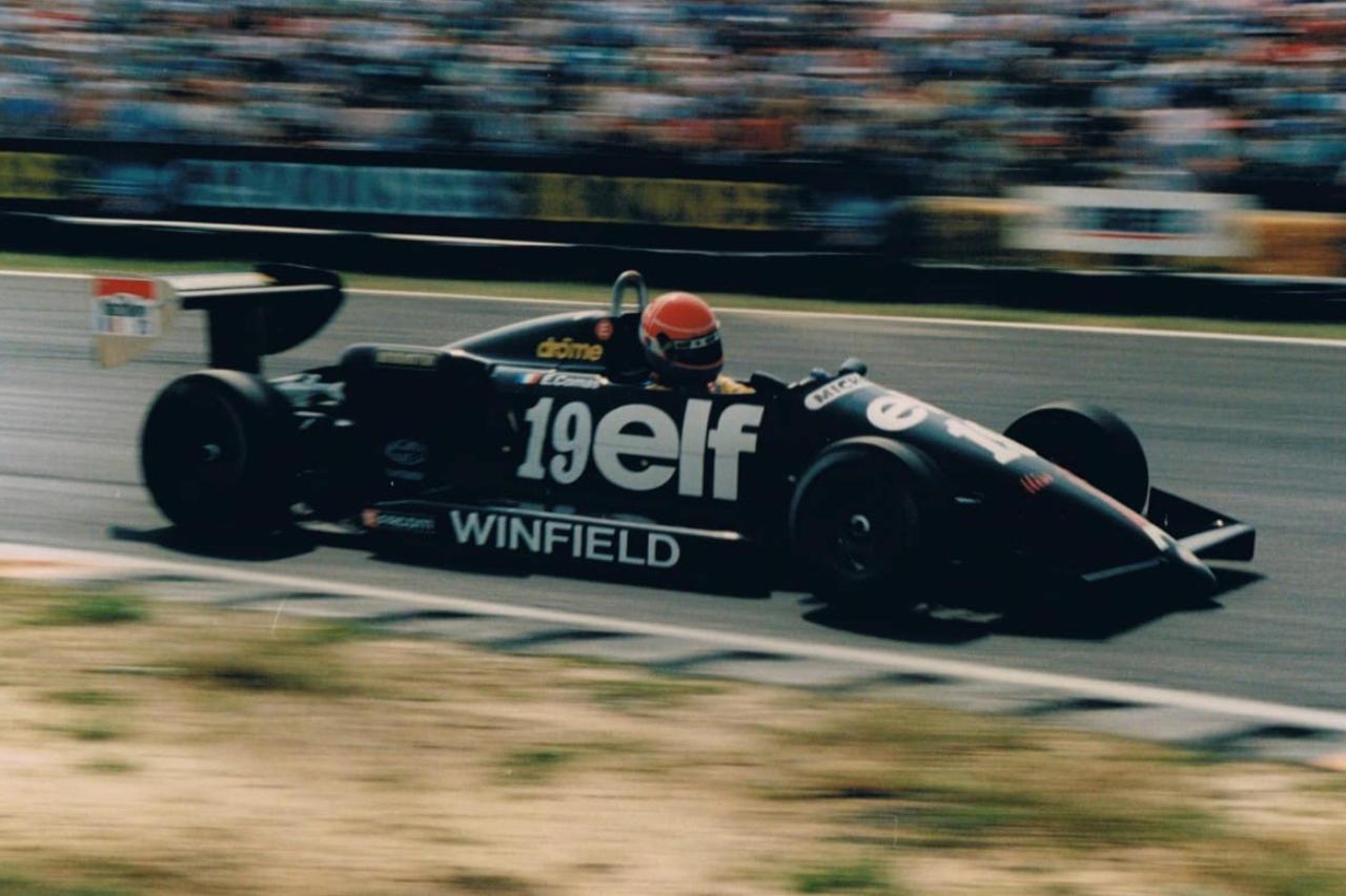 Photo 30 - Une belle exposition rappellera les heures glorieuses d'Elf ...