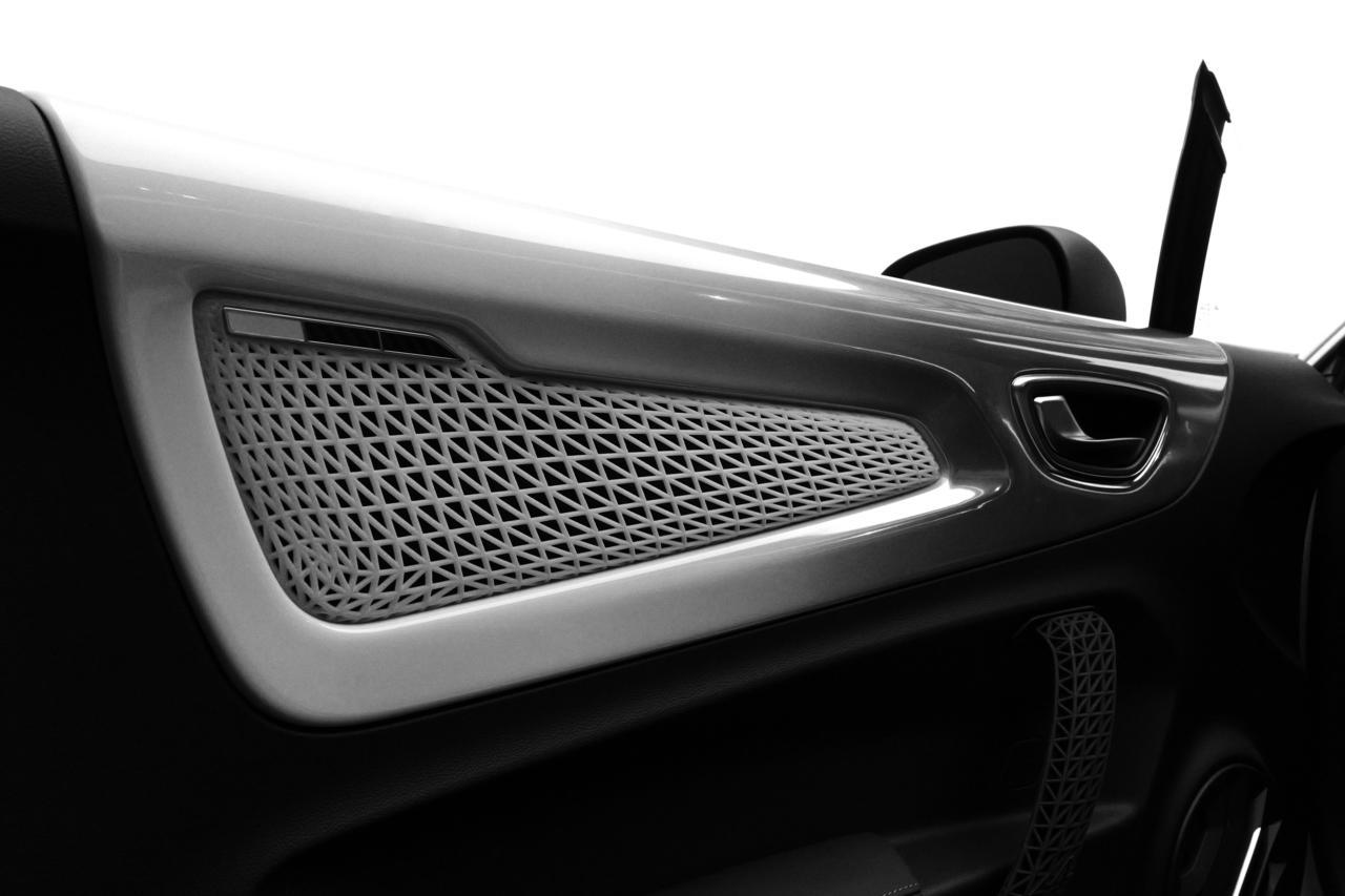 Photo 11 - Les médaillons des contreportes ont aussi eu le droit à un ...