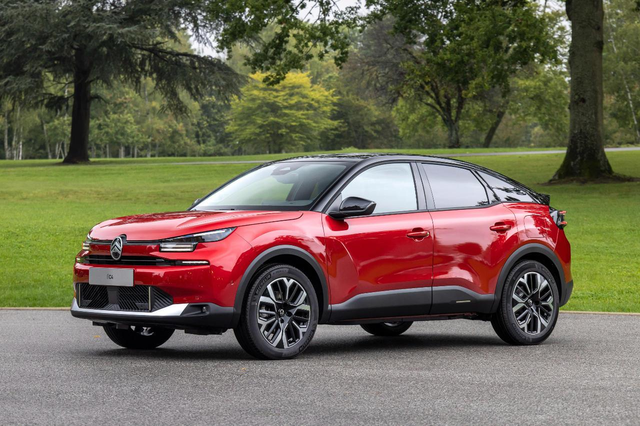 Diaporama et photos - Future Citroën C4 (2027). Un Dacia Duster à la ...