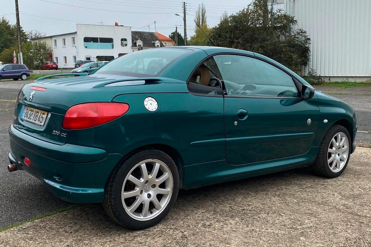 Photo 20 - Peugeot 206 CC Roland-Garros (2003) : 3 000 - 4 000 € - Peugeot 306 Cab, Renault 11 ...