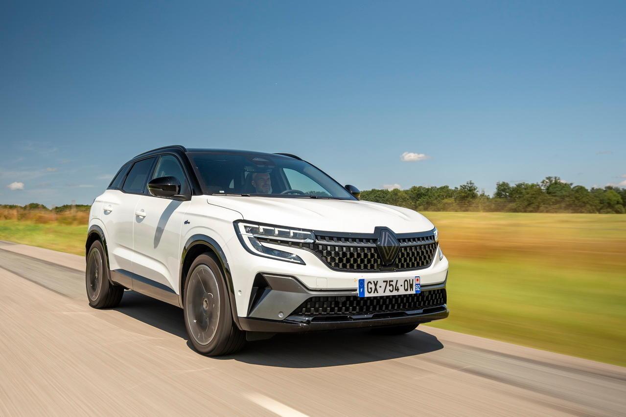 Photo 5 - C'est le cas aussi pour le Renault Austral. - Renault. Hausse ...