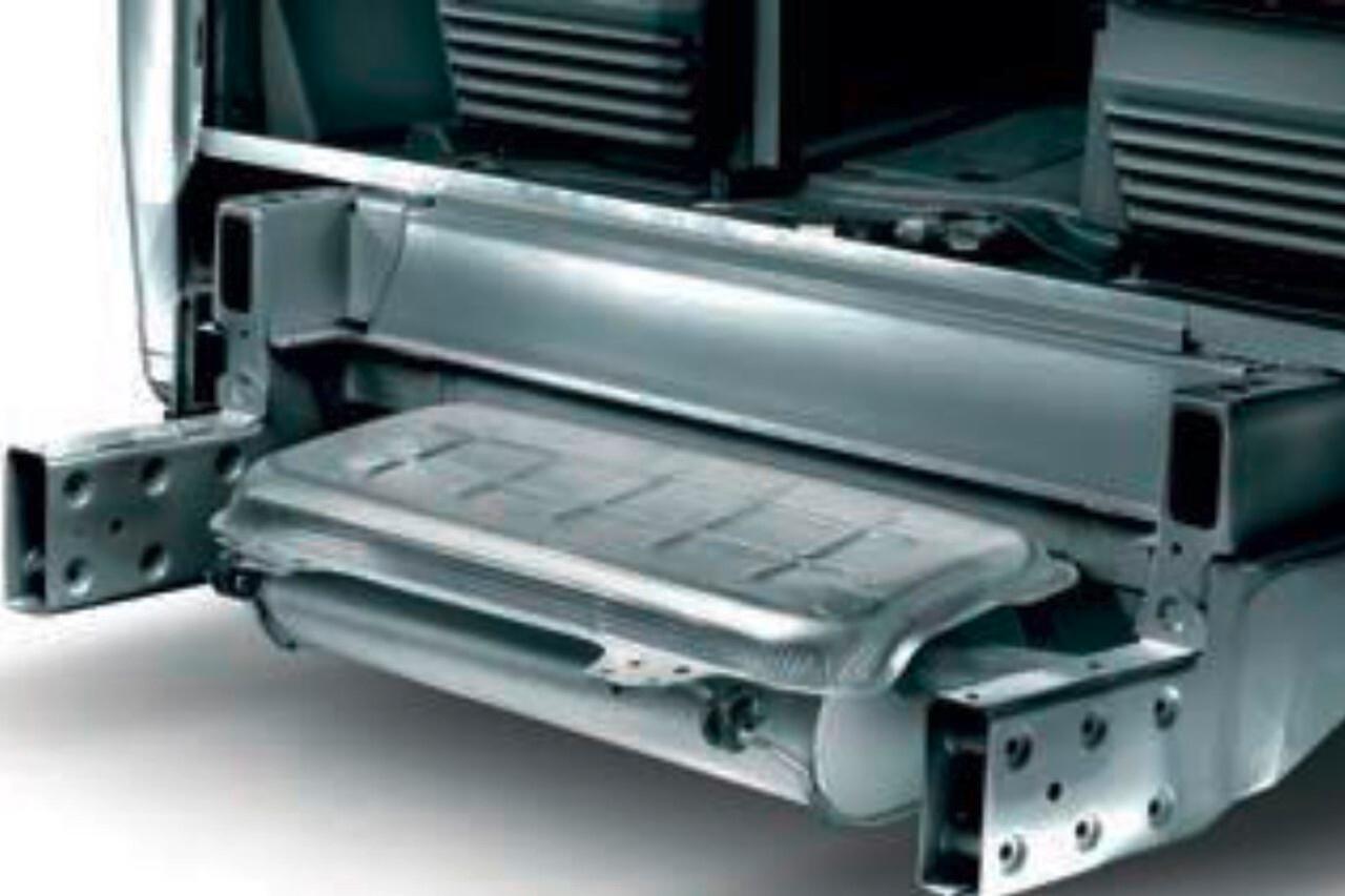 Photo 5 - Des poutres sont spécialement installées pour fixer ...