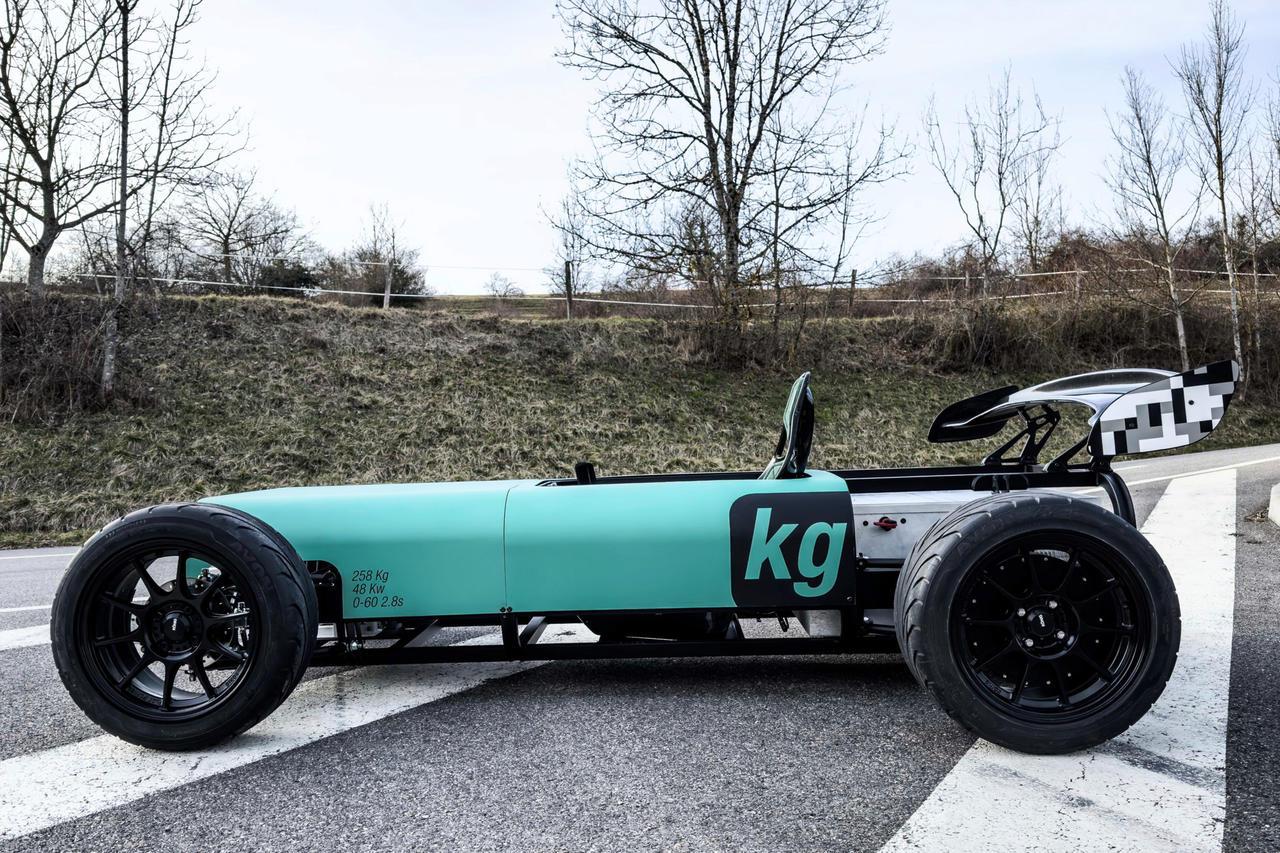 KG Le Bolide (2025). Le quadricycle électrique, sportif et français ...