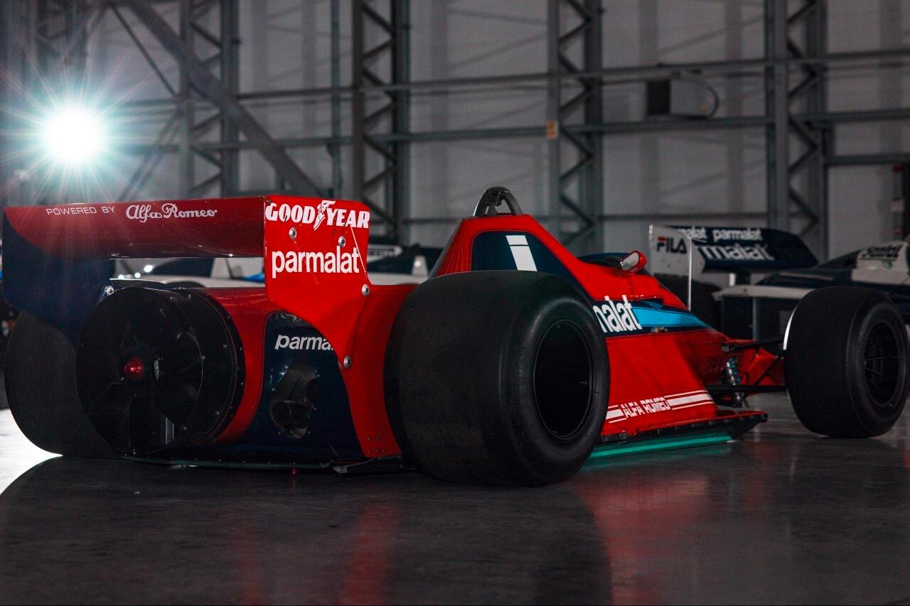 Photo 14 - Interdite de course après son unique participation et ...