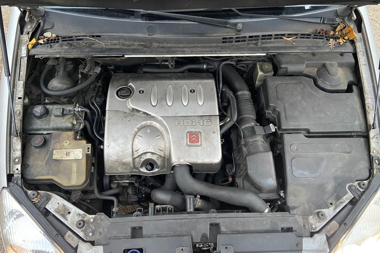 Photo 6 - moteur 2.2 hdi citroën C5 - Une Citroën C5 diesel de 2001 ...