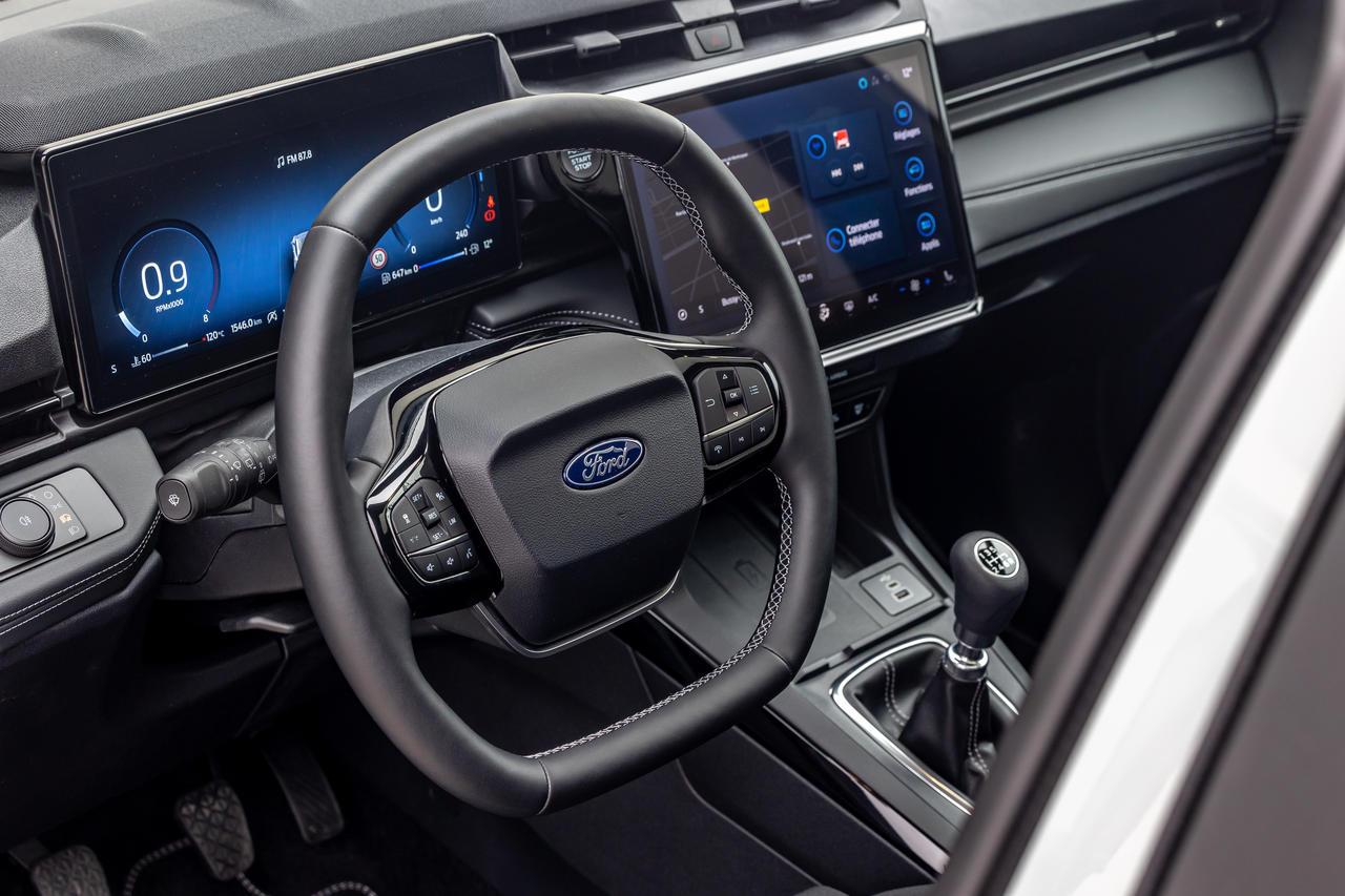 Photo 8 - Volant Ford Puma 2025 - Essai Ford Puma 1.0 EcoBoost Hybrid ...