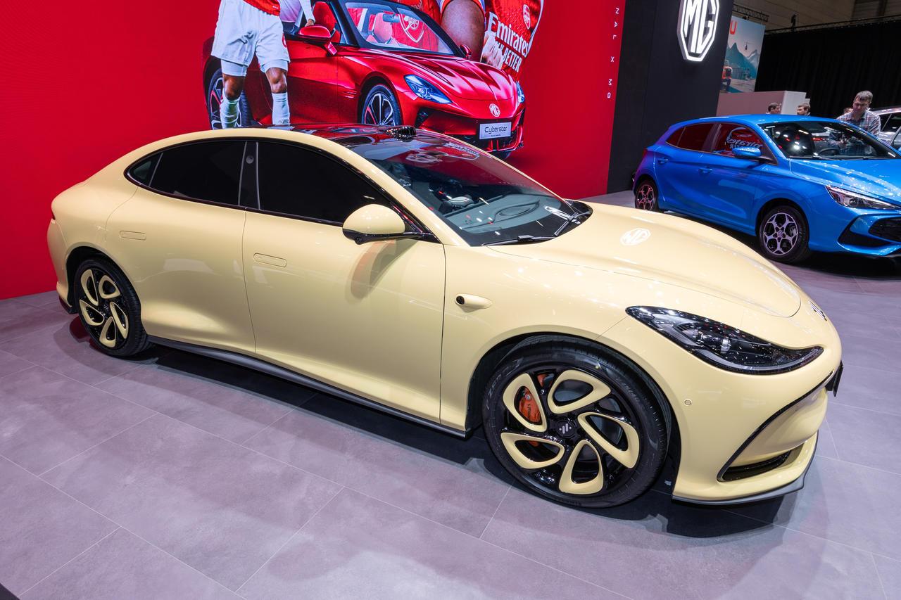 Photo 3 - L'IM L6 du groupe SAIC embarque une batterie semi-solide ...