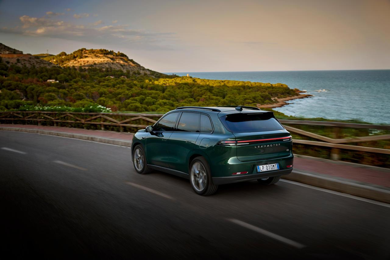 Leapmotor C10 REEV (2025). Un prolongateur d'autonomie pour le SUV électrique chinois
